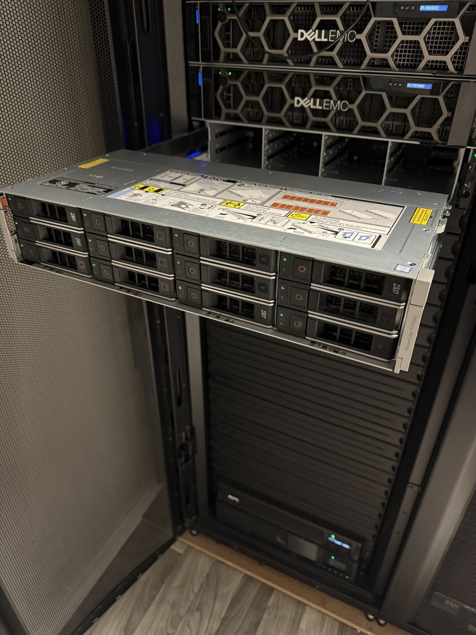 Dell PowerEdge R740XD2 – Storage Upgrade – Virtual Bytes